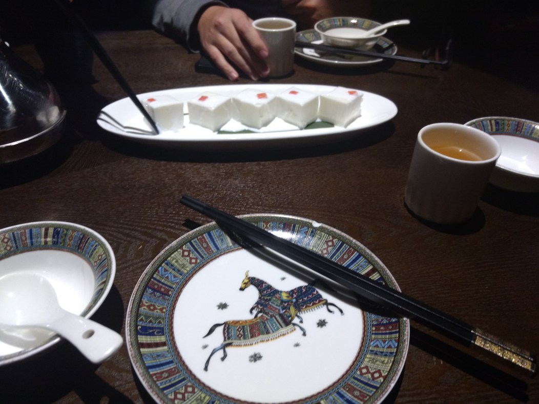 10 Tips on Eating in China: A guide to Chinese Table Manners and Dining ...